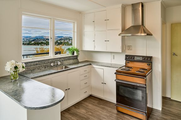 Property value - 30 Mana View Road, Mana - realestate.co.nz