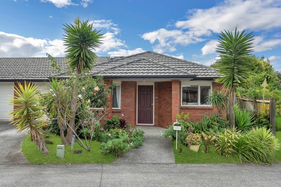 Property value - 16/36 Growers Lane, Mangere East - realestate.co.nz