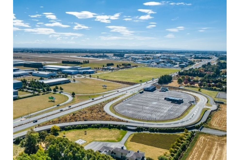 For lease 264 Russley Road, Harewood - realestate.co.nz