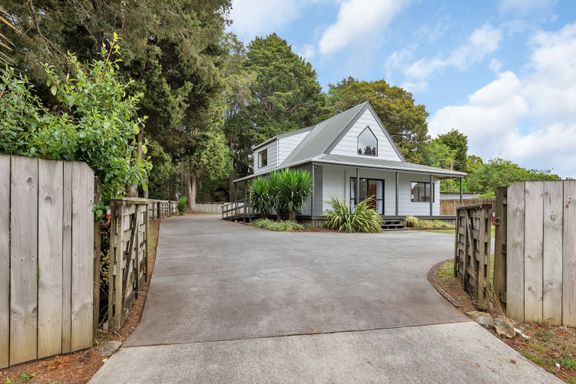 Property value - 103 Paramount Parade, Tikipunga - realestate.co.nz