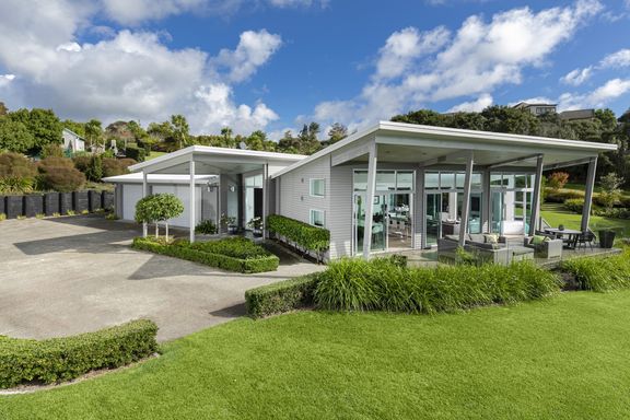 Property value - 13C Tarata Court, Redvale - realestate.co.nz