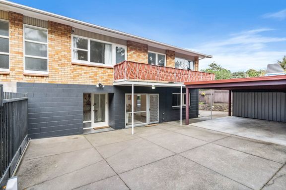 Sold - 2/3 Howe Street, Howick - realestate.co.nz