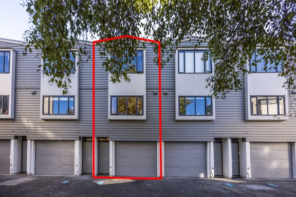 Property value - 8 Dovedale Place, Parnell - realestate.co.nz