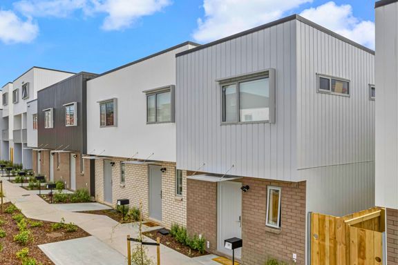 Property value - 25 Ngae Place, Mangere East - realestate.co.nz