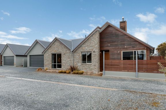 Sold - 33E Larch Crescent, Alexandra - realestate.co.nz