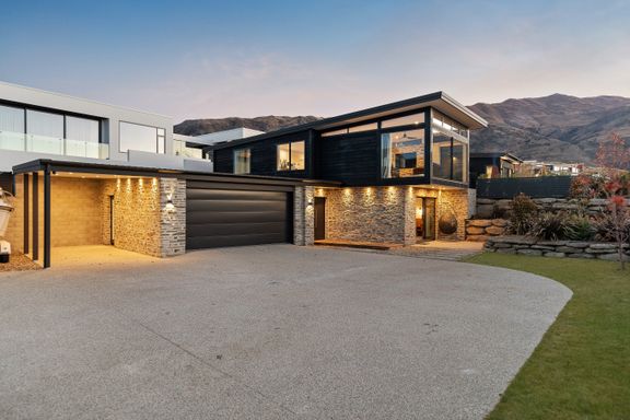 Sold - 23 Little Alpha Loop, Wanaka - realestate.co.nz