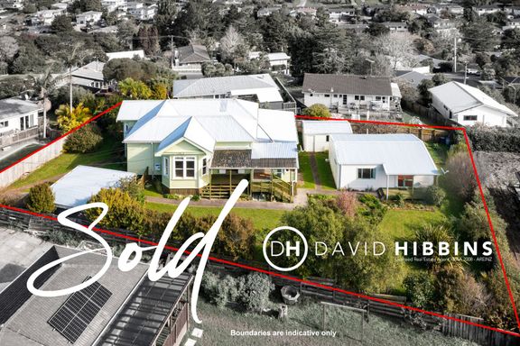 Property value - 120 Eskdale Road, Birkdale - realestate.co.nz
