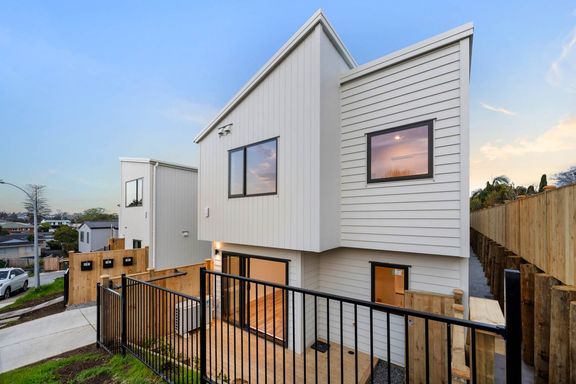 Sold - 5A Sherie Place, Howick - realestate.co.nz