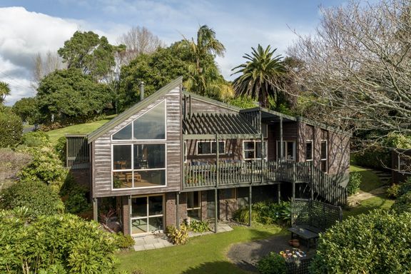 Sold - 279 Waitaha Road, Welcome Bay - realestate.co.nz