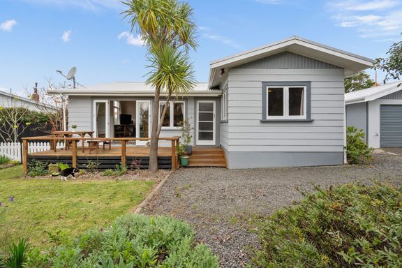 Sold - 9 Whimp Avenue, Onerahi - realestate.co.nz