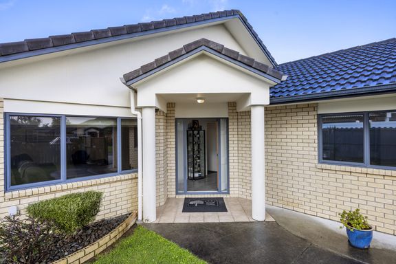 Sold - 43 Milson Drive, Papakura - realestate.co.nz