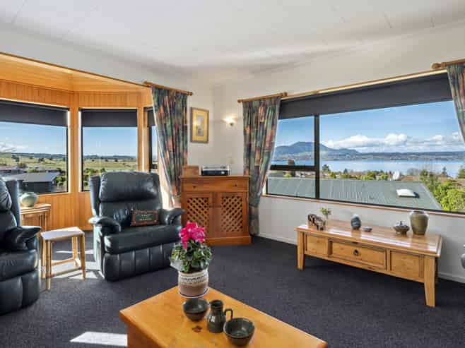 Acacia Bay Homes and Real Estate for Sale - realestate.co.nz