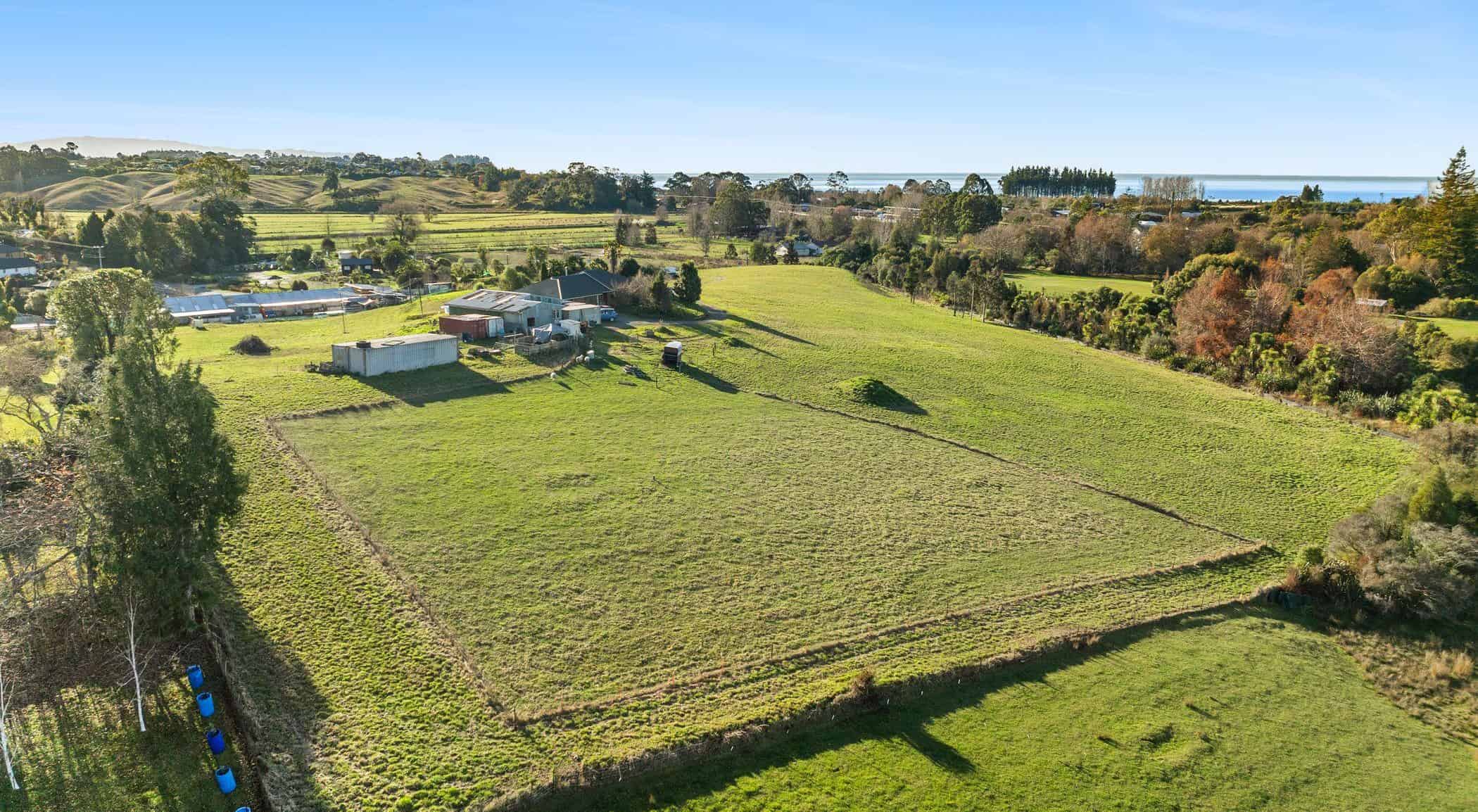 166 Mapua Drive, Mapua, Tasman - For Sale - realestate.co.nz