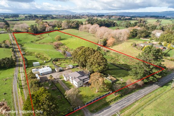 Sold - 658 Roberts Line, Kelvin Grove - realestate.co.nz
