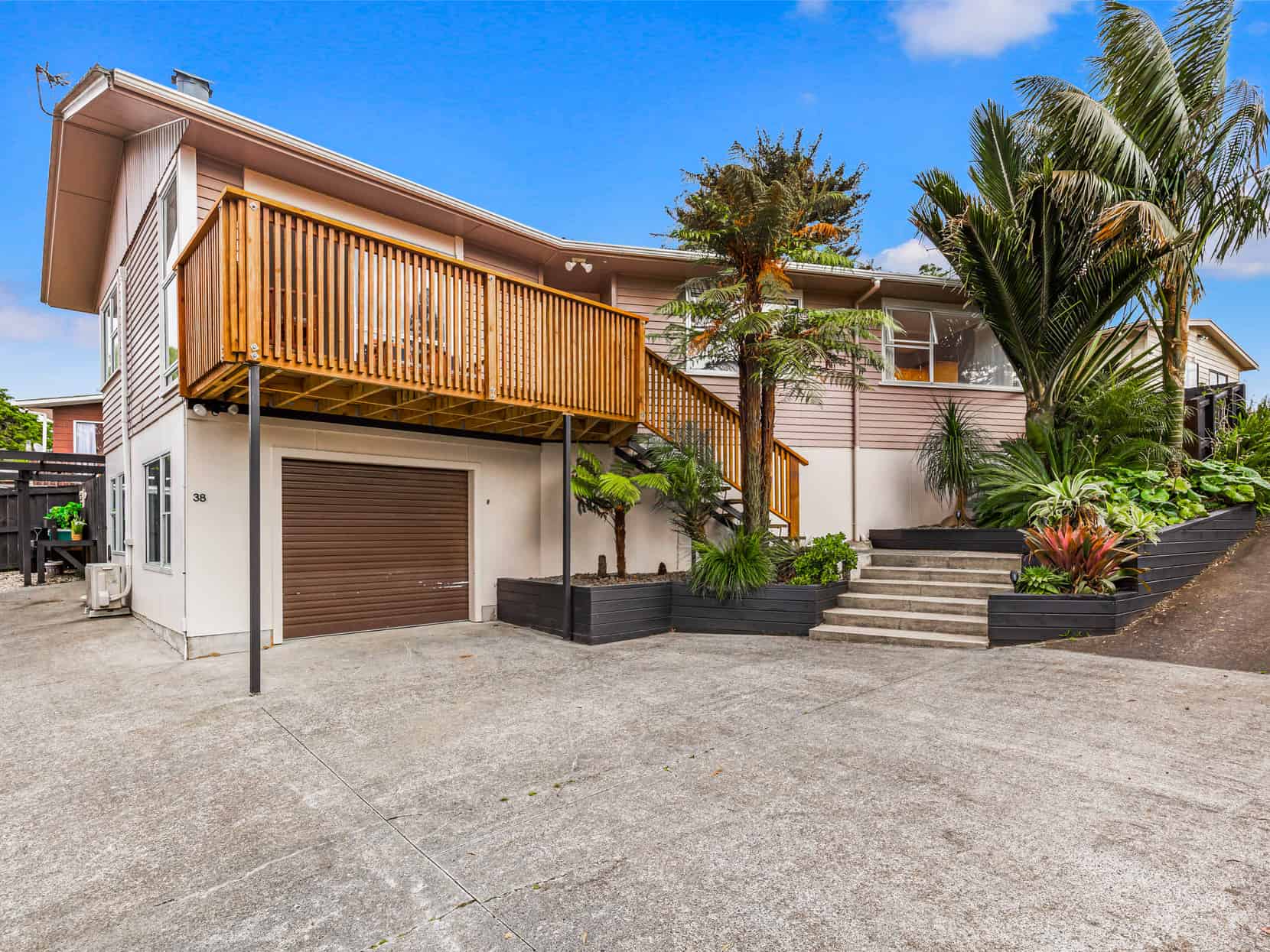 New Zealand Homes and Real Estate for Sale - realestate.co.nz