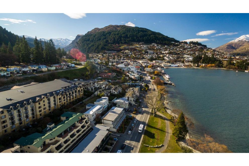For sale Queenstown lakefront accommodation business - realestate.co.nz