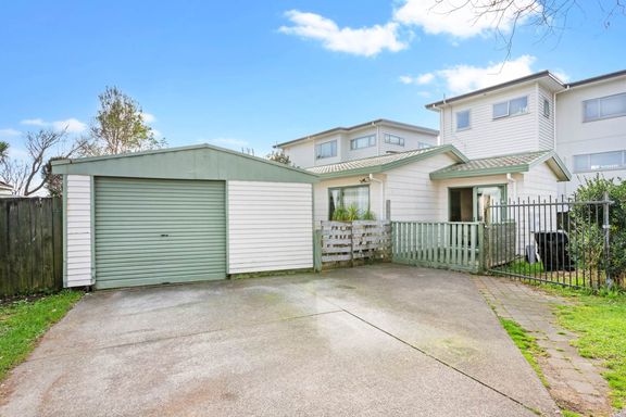 Property value - 1 Robertson Road, Ranui - realestate.co.nz