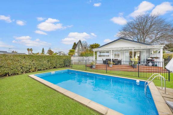 Sold - 3 Realm Place, Massey - realestate.co.nz