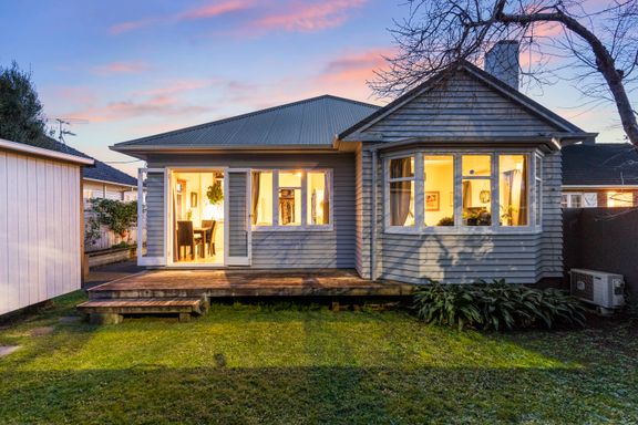 Property value - 206 Point Chevalier Road, Point Chevalier - realestate ...