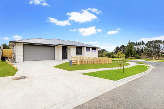 Property value - 36 Regis Park Drive, Pukekohe - realestate.co.nz