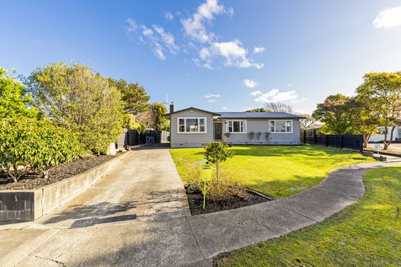 Sold - 1 Alma Place, Milson - realestate.co.nz