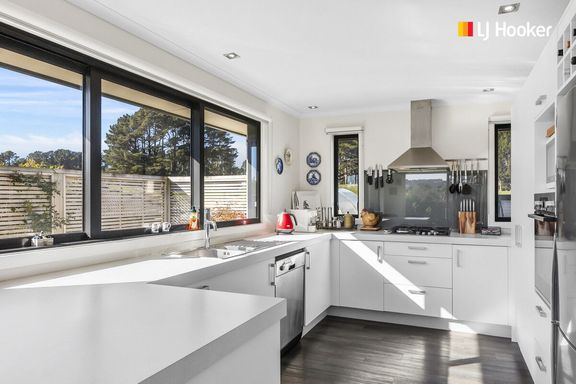 Sold - 248 Hillhead Road, Corstorphine - realestate.co.nz