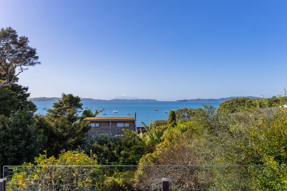 Property value - 27 Willjames Avenue, Algies Bay - realestate.co.nz