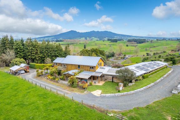 Property value - 240 Te Pahu Road, Te Pahu - realestate.co.nz
