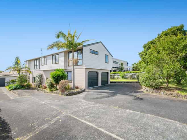 Army Bay Homes and Real Estate for Sale - realestate.co.nz