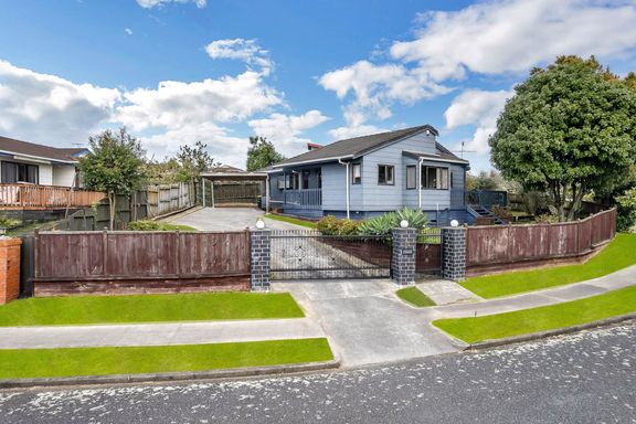 Property value - 16 Greenstone Place, Clover Park - realestate.co.nz