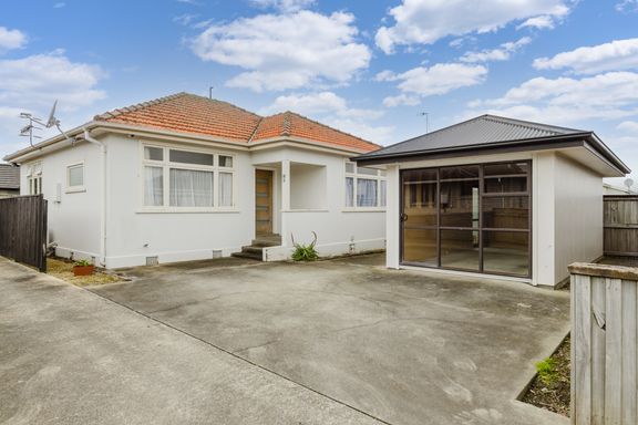 Property value - 93 Pitt Street, Palmerston North Central - realestate ...