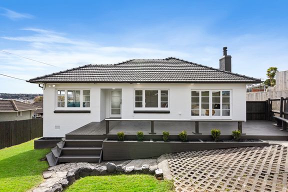 Property value - 6 James Laurie Street, Henderson - realestate.co.nz