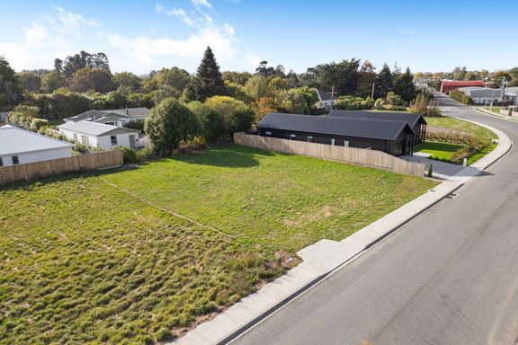Property value - 6 Cotterville Crescent, Greytown - realestate.co.nz