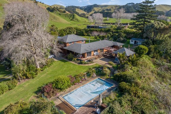 Sold - 249 Kemp Road, Awhitu - realestate.co.nz