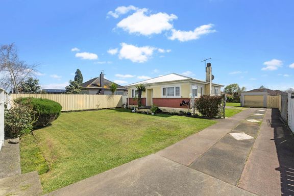 Sold - 30 Manuroa Road, Takanini - realestate.co.nz