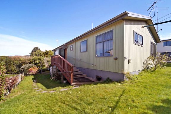 Sold - 28 Tarata Street, Kaka Point - realestate.co.nz