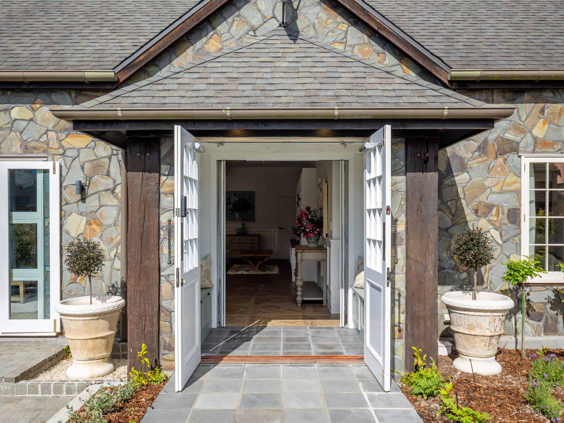 Simone Henbrey - realestate.co.nz