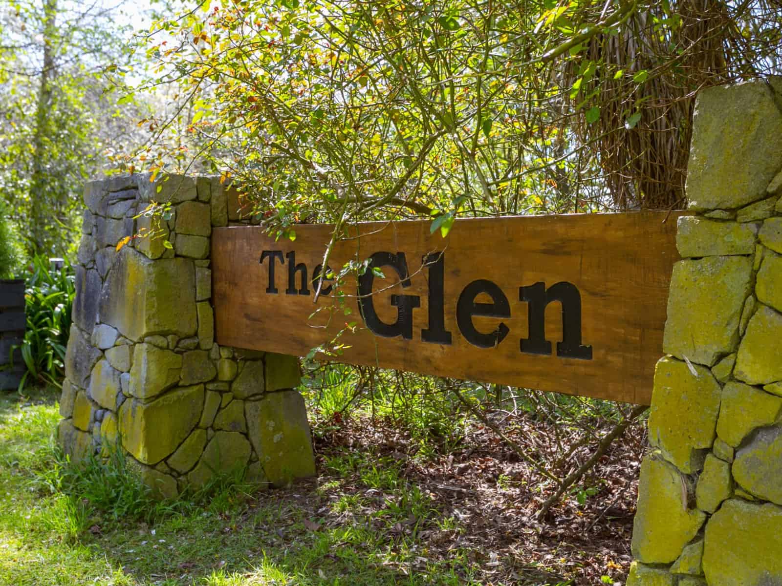 Acacia Bay Homes and Real Estate for Sale - realestate.co.nz