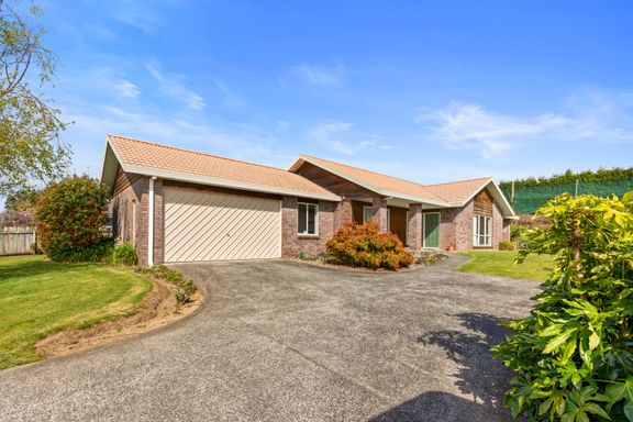 Sold - 92 Russley Drive, Mount Maunganui - realestate.co.nz