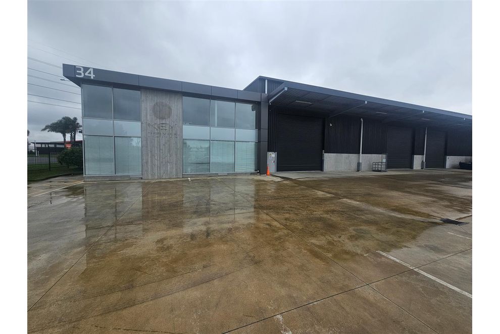 For lease Prime Split-Level Office with Gated Yard & Signage ...