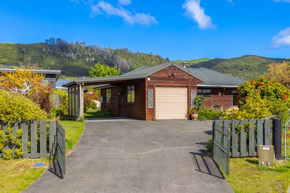 Sold - 3 Antonia Place, Kinloch - realestate.co.nz