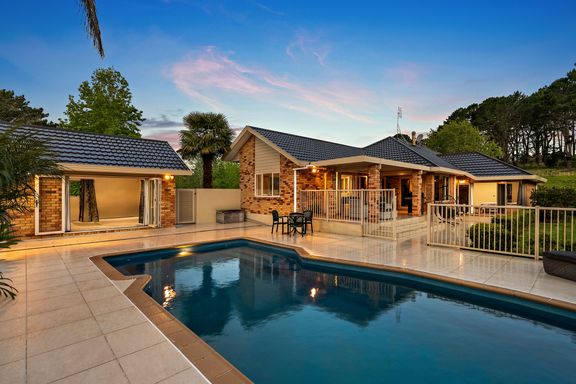 Property value - 1170 East Coast Road, Redvale - realestate.co.nz