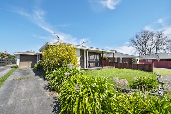 Property value - 4 Caulfield Place, Awapuni - realestate.co.nz