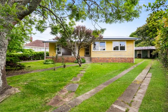 Property value - 4 Chippendale Crescent, Birkdale - realestate.co.nz