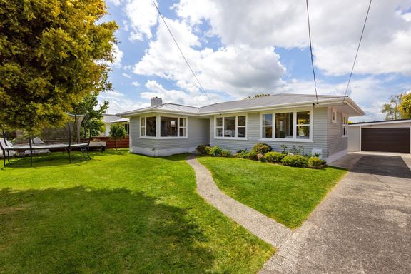 Sold - 10 Paulette Place, Queenwood - realestate.co.nz