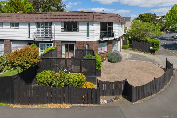 Property value - 2/47 Vale Road, Saint Heliers - realestate.co.nz