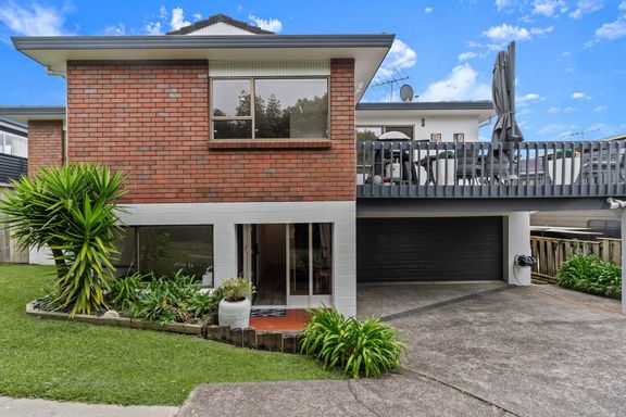 Sold - 6A Rothesay Bay Road, Rothesay Bay - realestate.co.nz