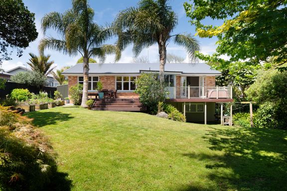 Sold - 353 Cobham Drive, Hillcrest - realestate.co.nz