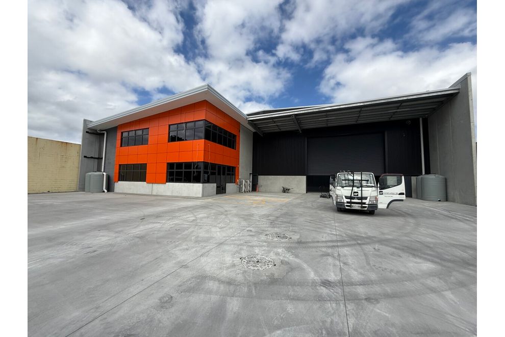 For lease 8 Mana Place, Wiri - realestate.co.nz