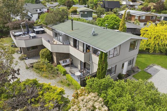 Sold - 40 Hunter Crescent, Wanaka - realestate.co.nz